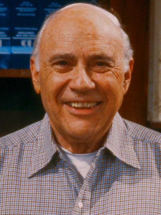 “O mais delicioso dos privilégios é gastar o dinheiro dos outros.” John ...