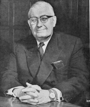 Roy Thomson, foi um dos maiores proprietários de jornais do mundo ...