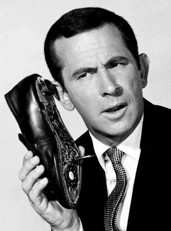 Donald James Yarmy, popularmente conhecido como Don Adams, que interpretou o espião Maxwell ...