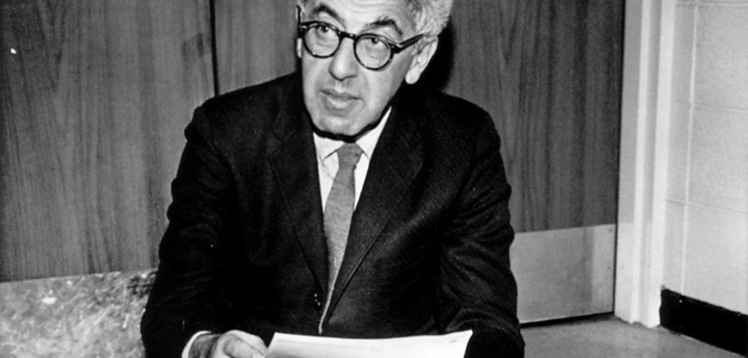 Barry Commoner, considerado um dos fundadores da ecologia moderna, um ...