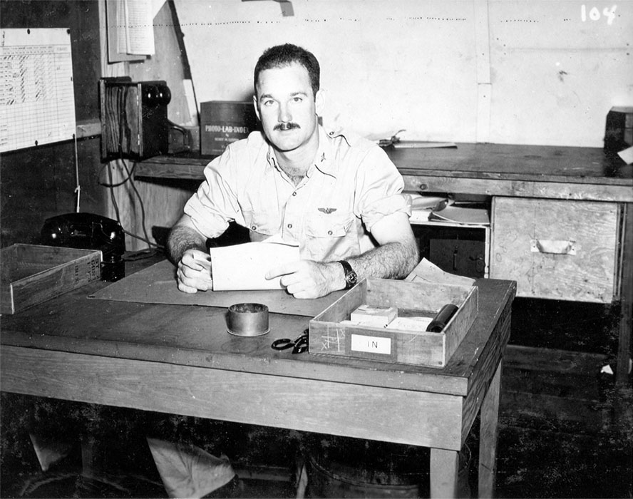 Thomas Ferebee, coronel reformado do Exército americano, o bombardeiro ...