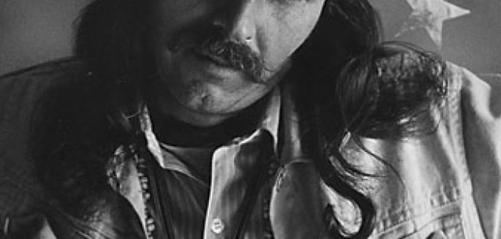 Alton Kelley, ficou famoso pelo estilo psicodélico dos pôsteres e capas ...