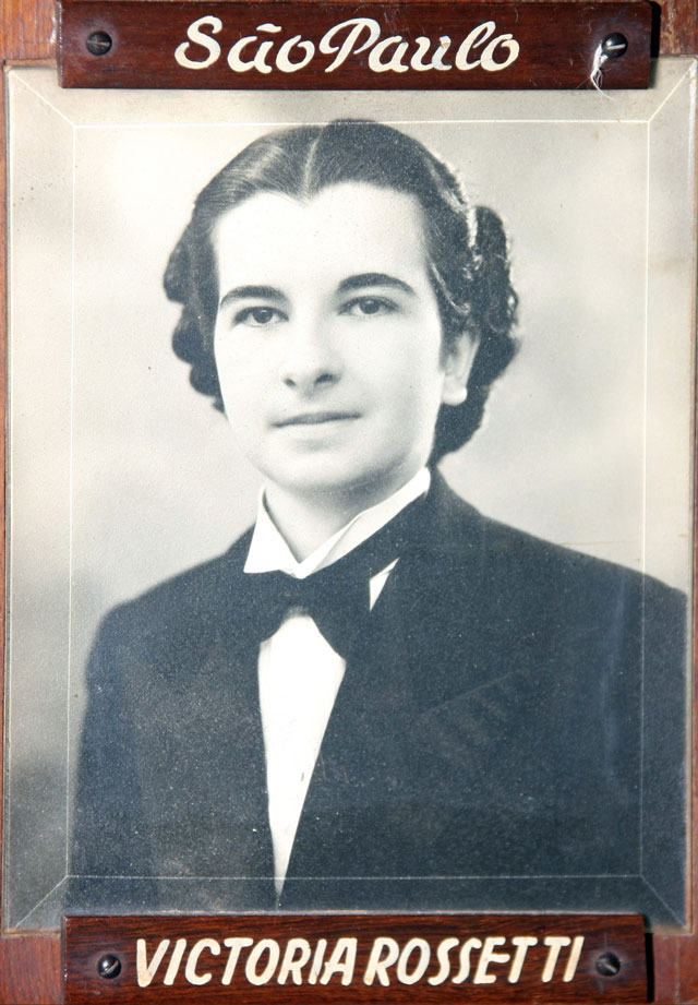 Veridiana Victória Rossetti, foi a primeira mulher no Brasil formada em ...