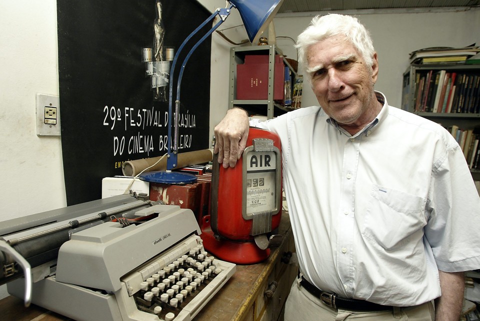 Valêncio Xavier, foi expoente na literatura experimental brasileira