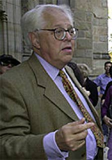 Robin Winks, historiador que escreveu extensivamente sobre a história ...