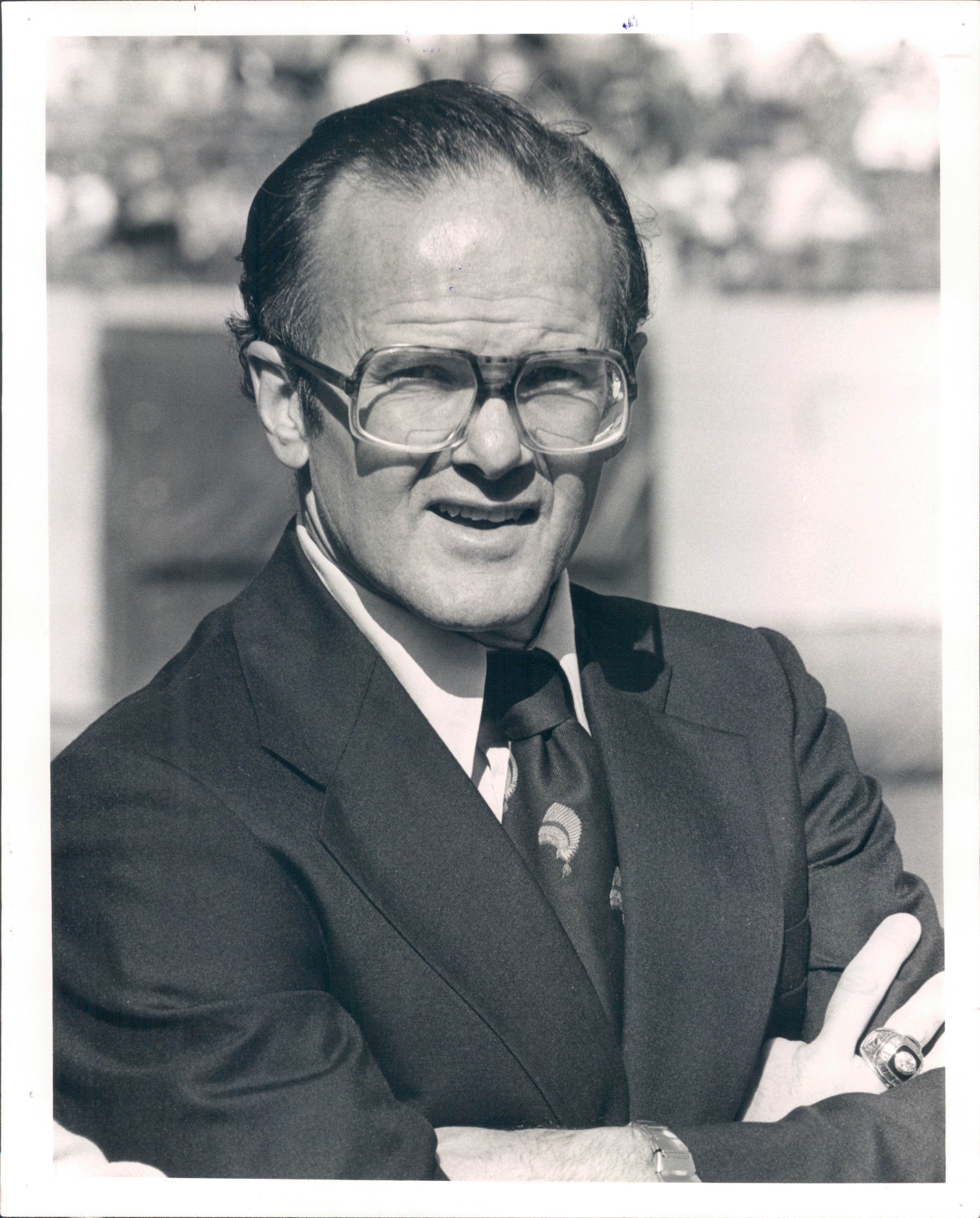 Lamar Hunt, inventor do nome Super Bowl e dono do Kansas City Chiefs ...