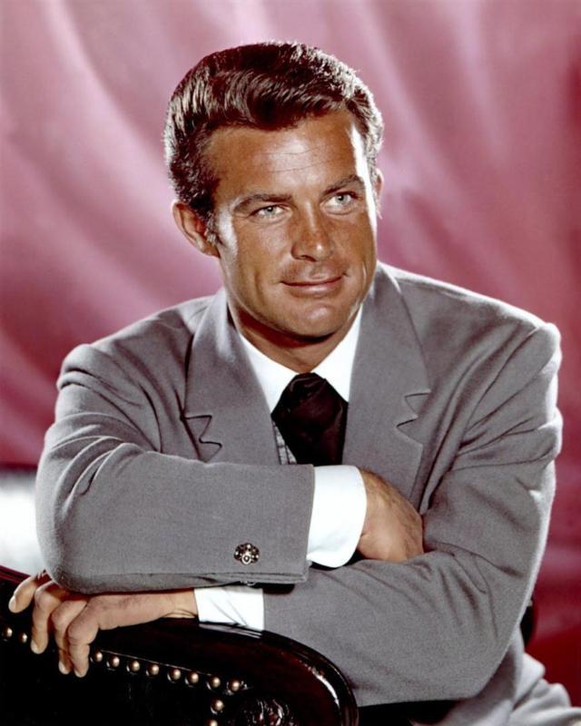 Robert Conrad, o eterno James West, foi um dos galãs da década de 1960