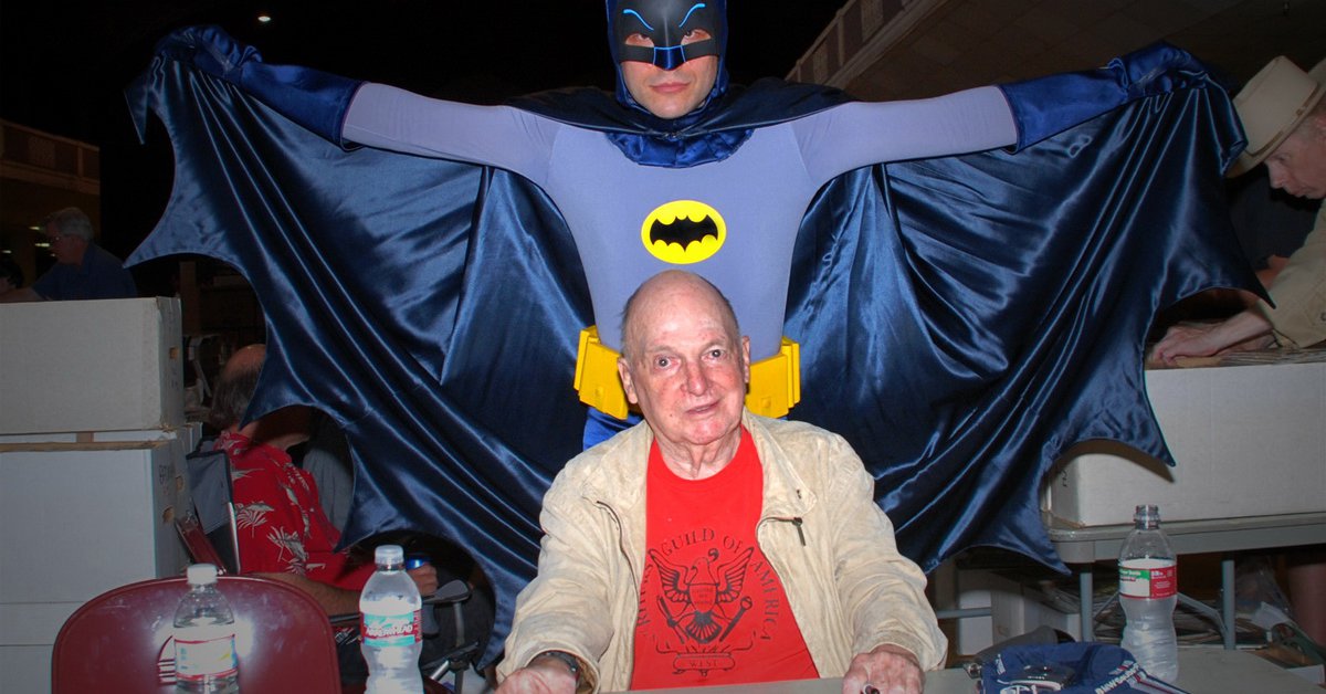 Lorenzo Semple Jr., roteirista e dramaturgo e um dos criadores da série ...