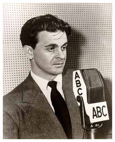 Lewis Wilson, foi o primeiro ator a interpretar Batman, o Homem-Morcego ...