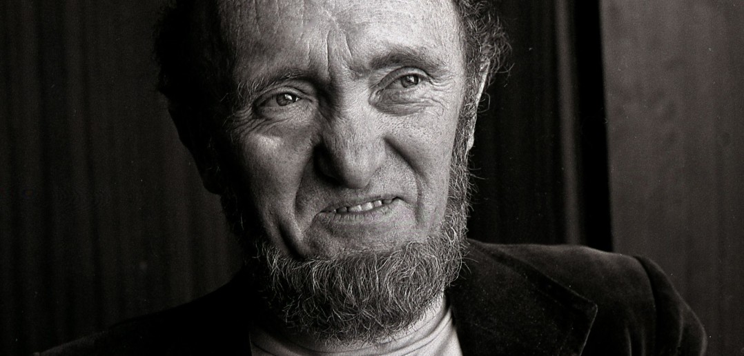 Albert Jacquard, geneticista, filósofo, defensor dos imigrantes ilegais ...