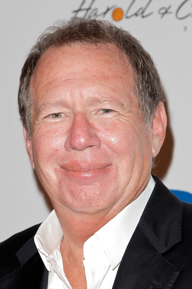 Garry Shandling, comediante norte-americano famoso pela série The Larry ...