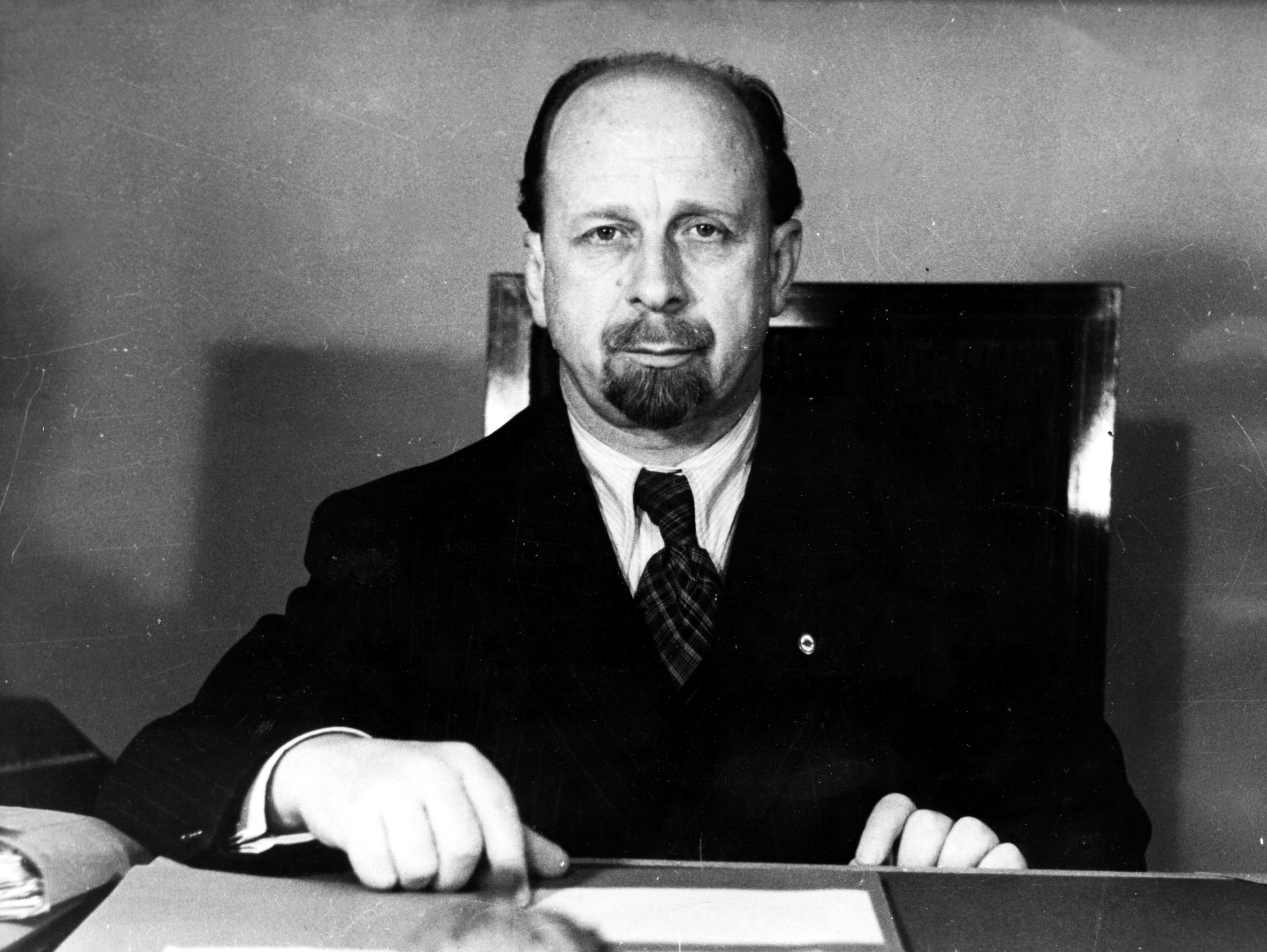 Walter Ulbricht, ficou conhecido por mandar construir o Muro de Berlim