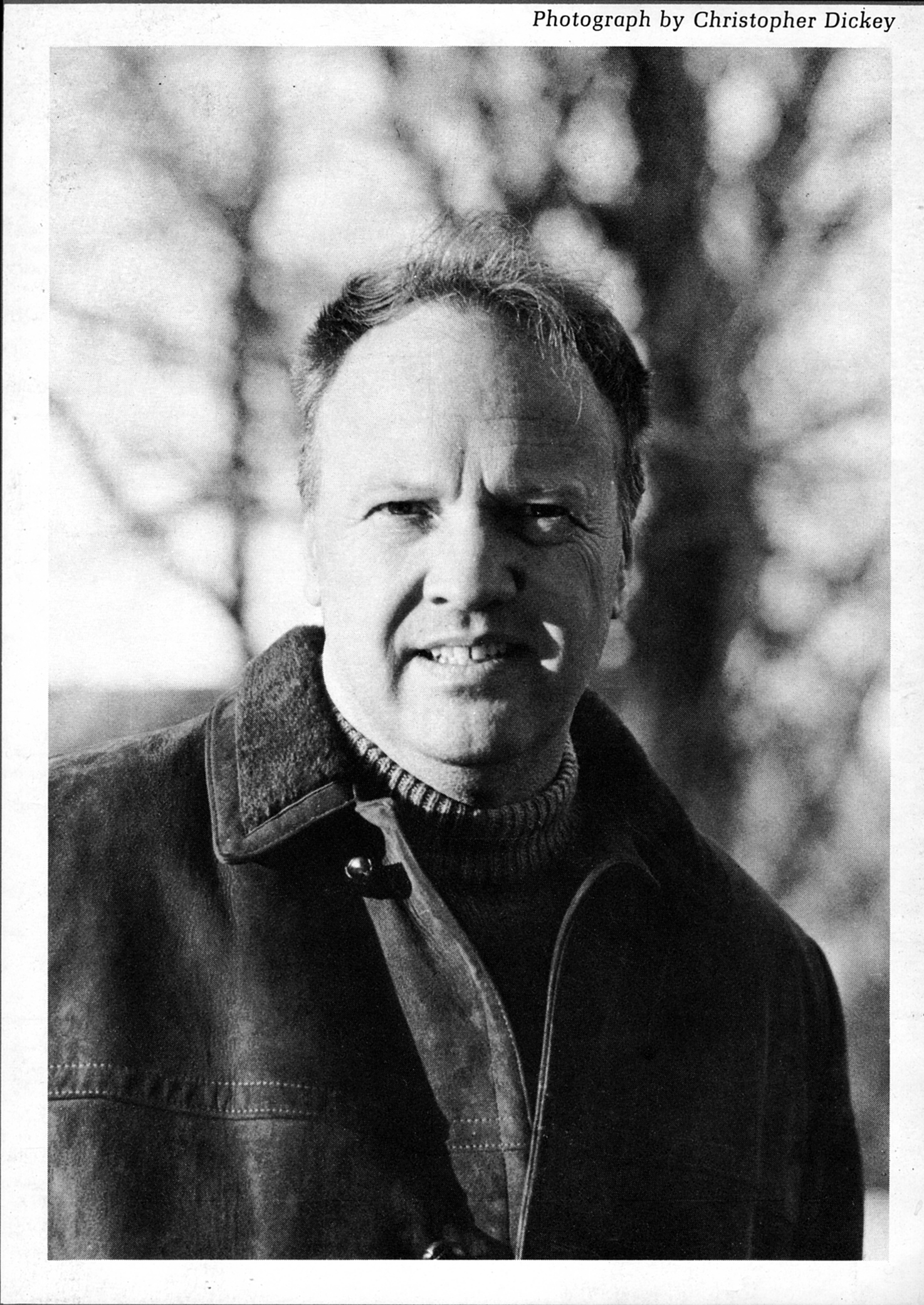 James Dickey, crítico, escritor e poeta que se destacou pela ...