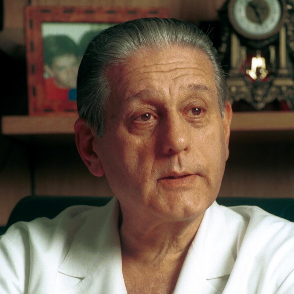 Fez a primeira operação de ponte de safena do mundo