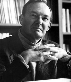 John Hick, teólogo e filósofo da religião inglês, é considerado um dos ...