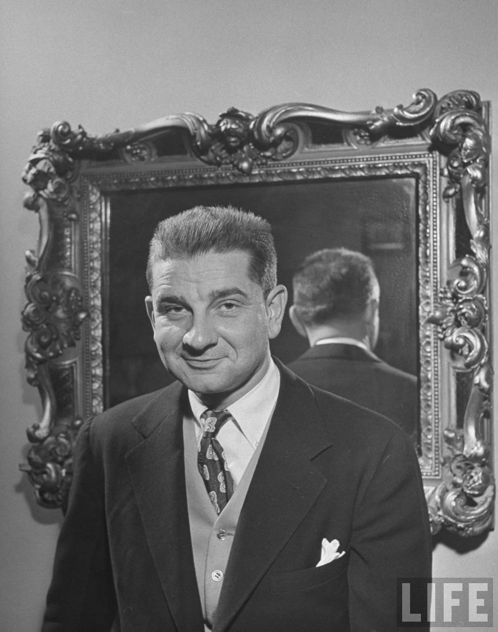 Charles Addams, cartunista americano, ficou conhecido como o Mestre do ...