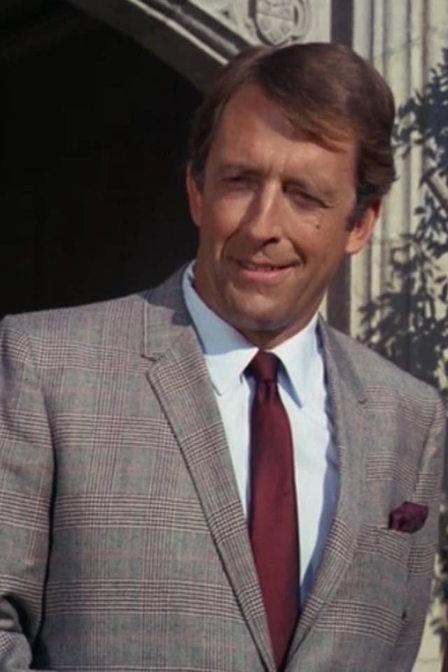 Fritz Weaver, ator convidado em diversas séries produzidas entre as ...
