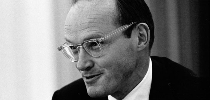 McGeorge Bundy, foi um influente assessor de política externa para os ...