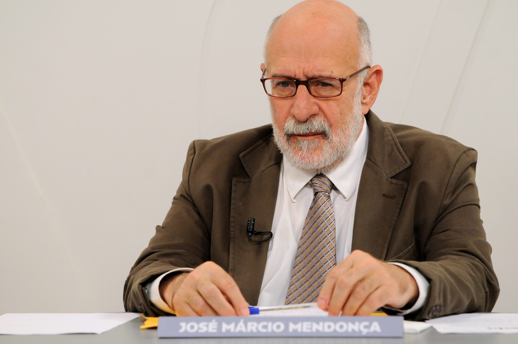 José Marcio Mendonça, jornalista que fez uma longa carreira no Grupo ...