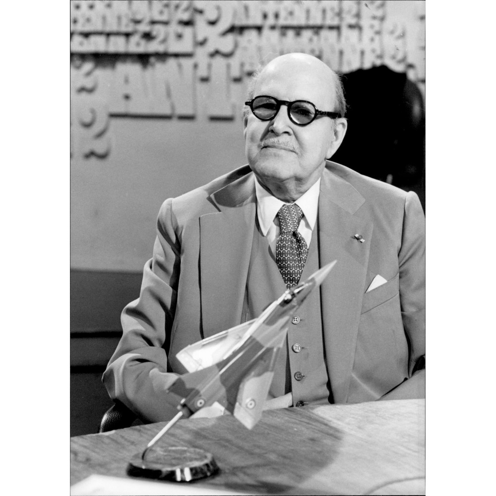 Marcel Dassault, projetou e construiu toda a família de aviões ...