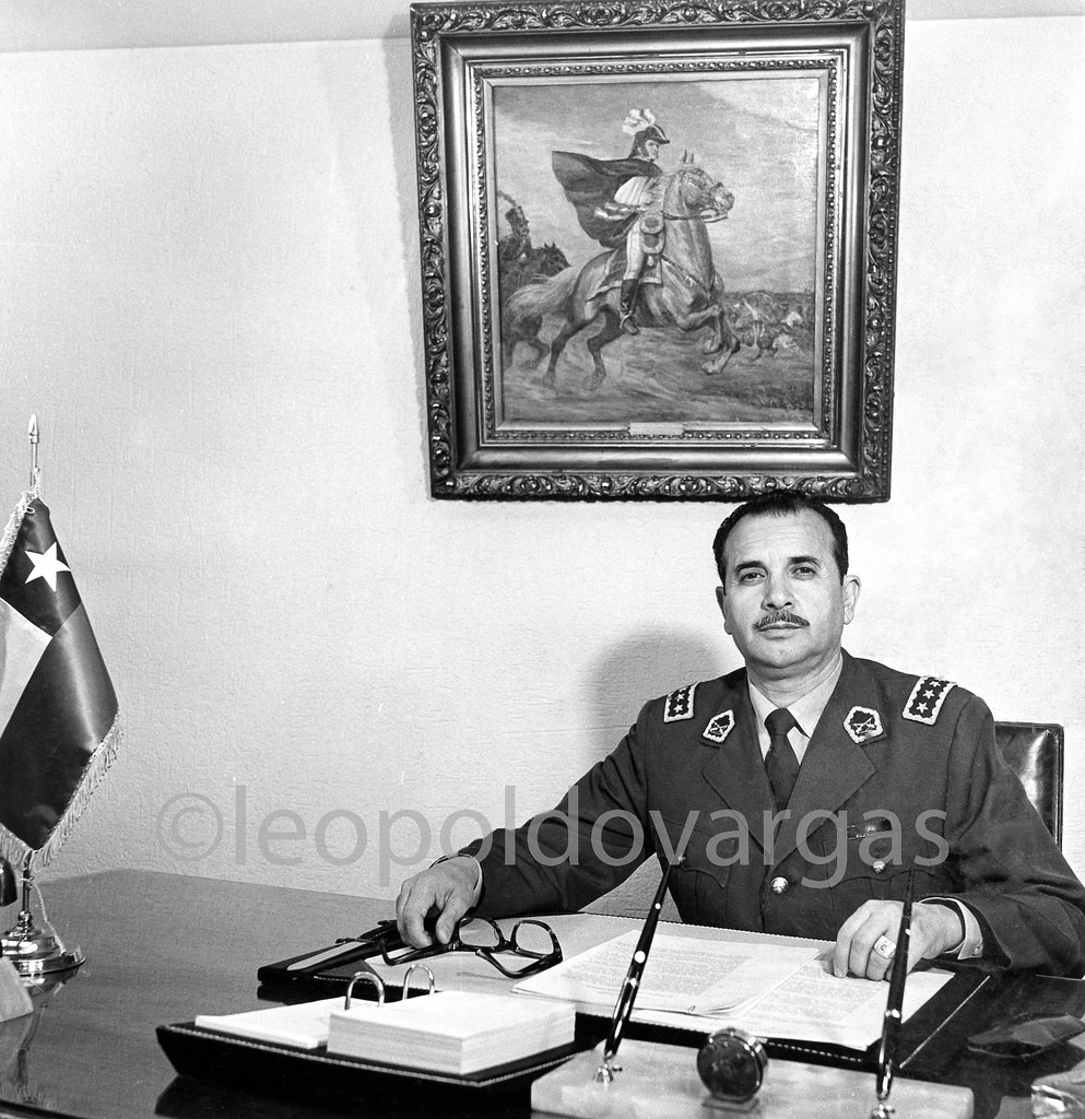 César Mendoza, foi um dos líderes do golpe militar de 1973, que depôs o ...