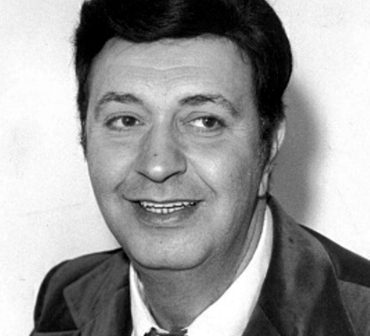 Ivon Curi, ator, cantor e comediante, e foi considerado um dos maiores ...