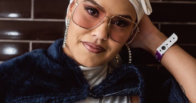 Foi a primeira rapper mulher a se apresentar no Rock in Rio