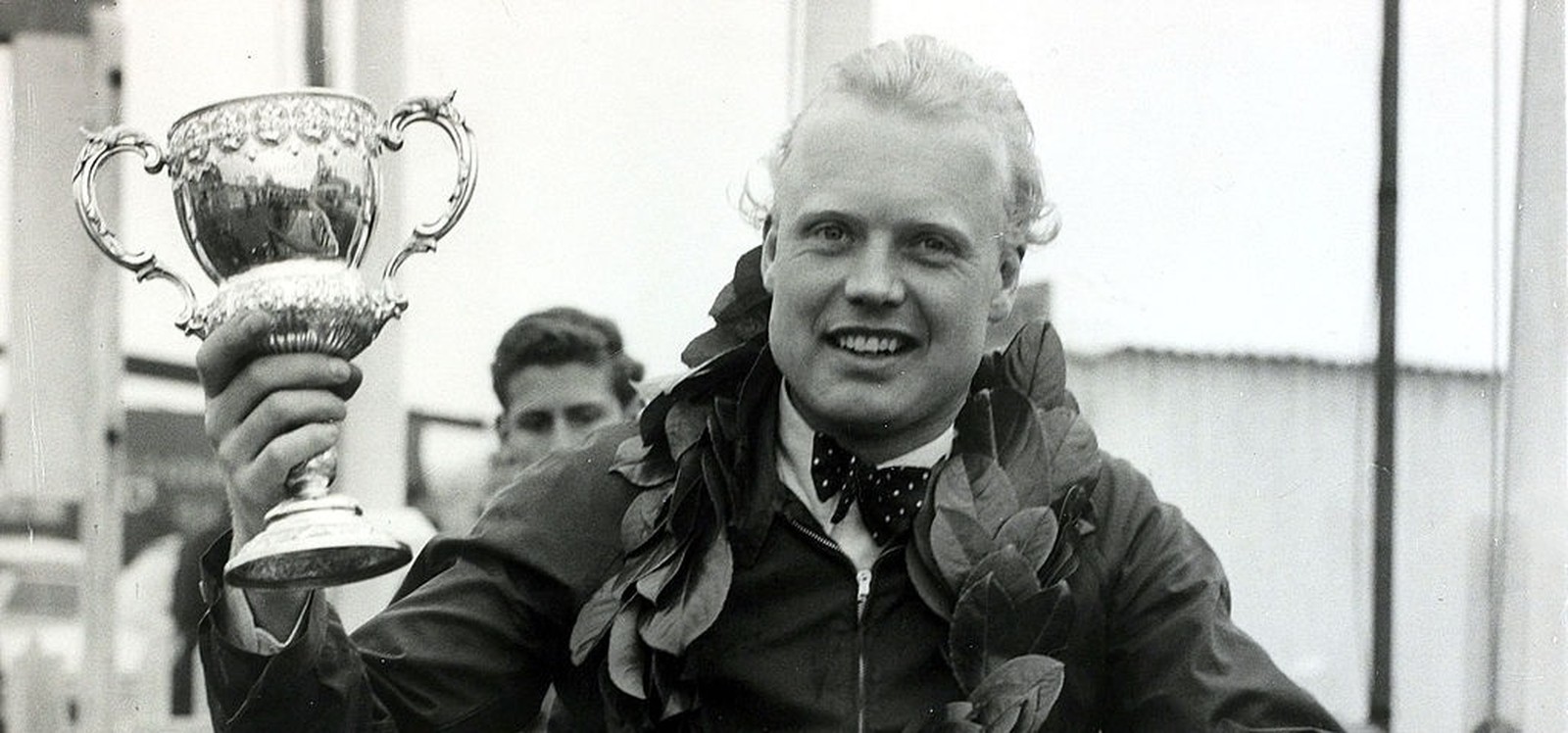 Mike Hawthorn, campeão mundial de Fórmula 1, consagrou-se como primeiro ...
