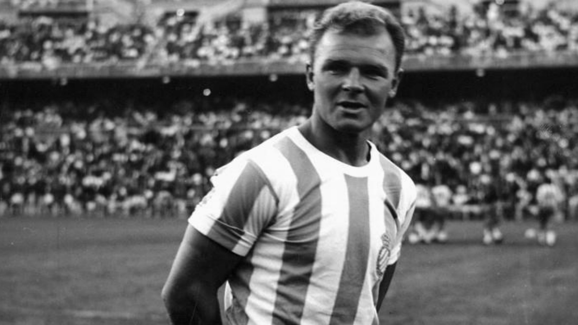 László Kubala, lenda do Barcelona, foi o primeiro grande jogador ...