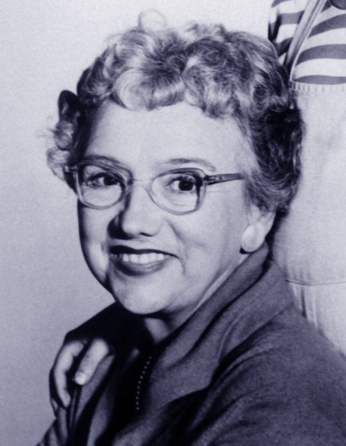 Sylvia Field, atriz versátil de teatro, cinema e televisão, que entre ...