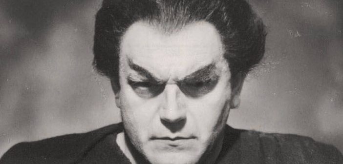 Josef Greindl, foi um cantor baixo alemão mais conhecido por suas ...