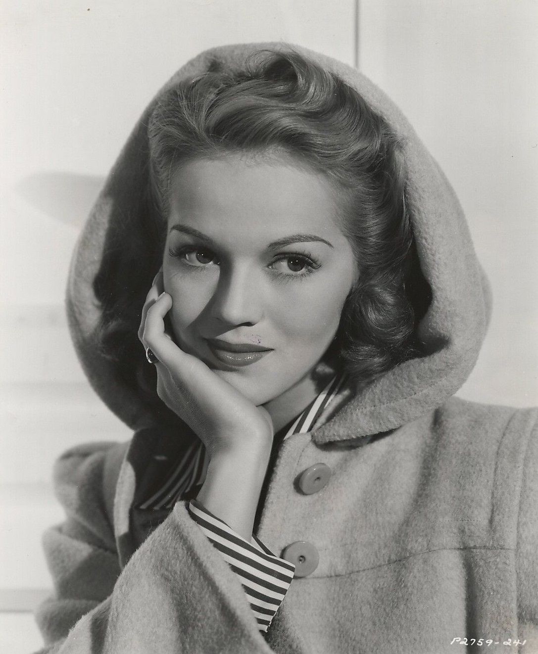 Martha O’Driscoll, foi uma atriz popular nos anos 1940 que interpretou ...