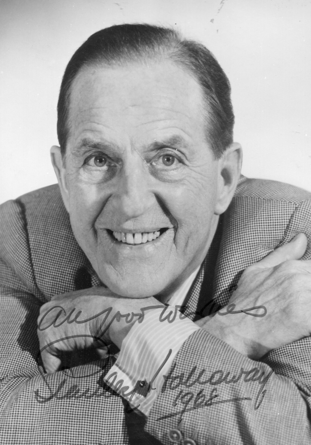 Stanley Holloway, ator que ganhou amplo reconhecimento por sua ...
