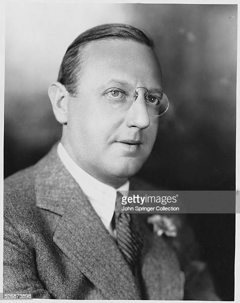 Jesse Lasky Jr., escritor, roteirista, juntamente com sua esposa Pat ...