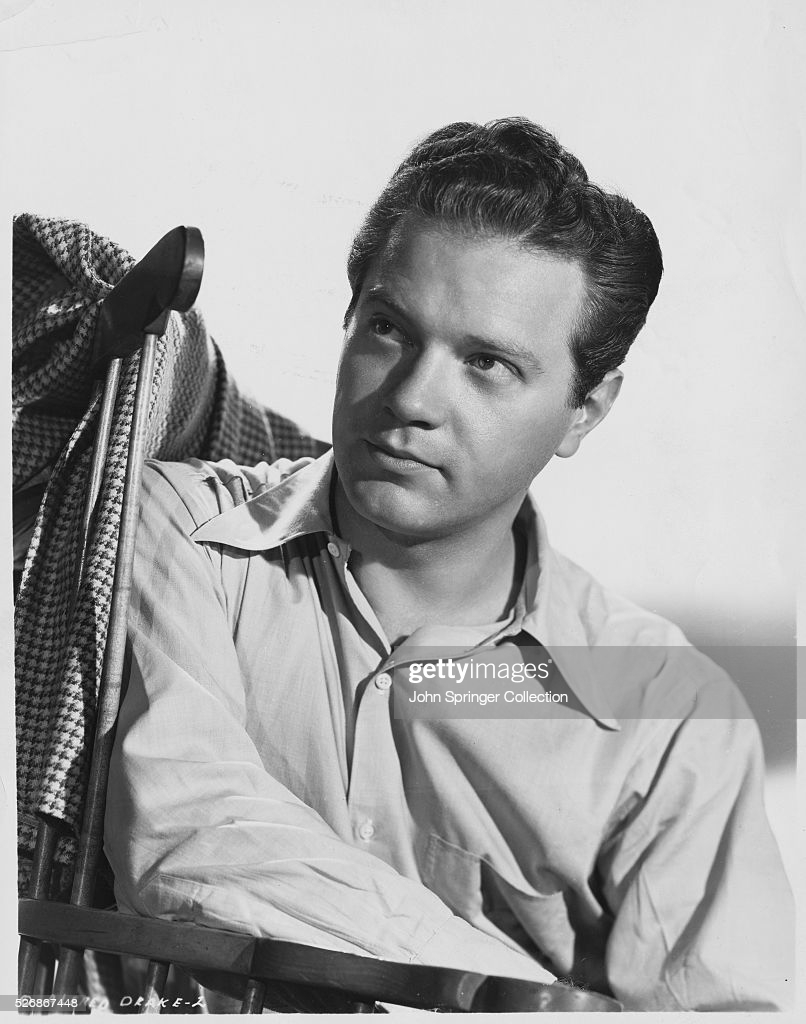 Alfred Drake, ator e cantor que estrelou a produção original da ...