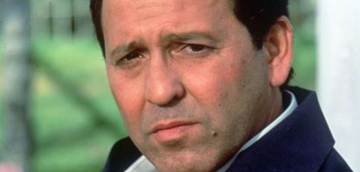 Frank Pesce, conhecido por trabalhos em filmes como Top Gun – Ases ...