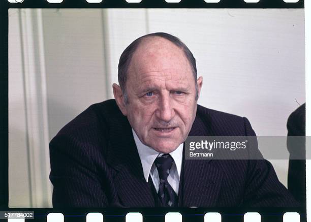 Joseph Luns, foi ministro das Relações Exteriores, e secretário-geral ...