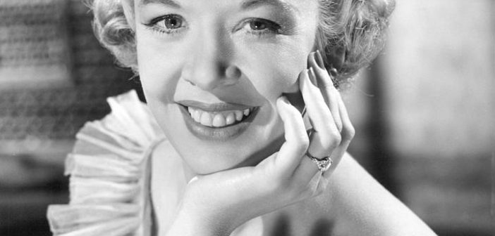 Joy Nichols, atriz e comediante, era uma das estrelas que no final da ...