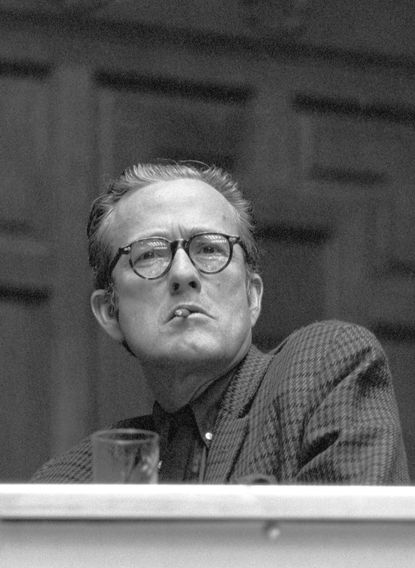 Ralph J. Gleason, crítico de jazz pioneiro e editor e fundador da ...