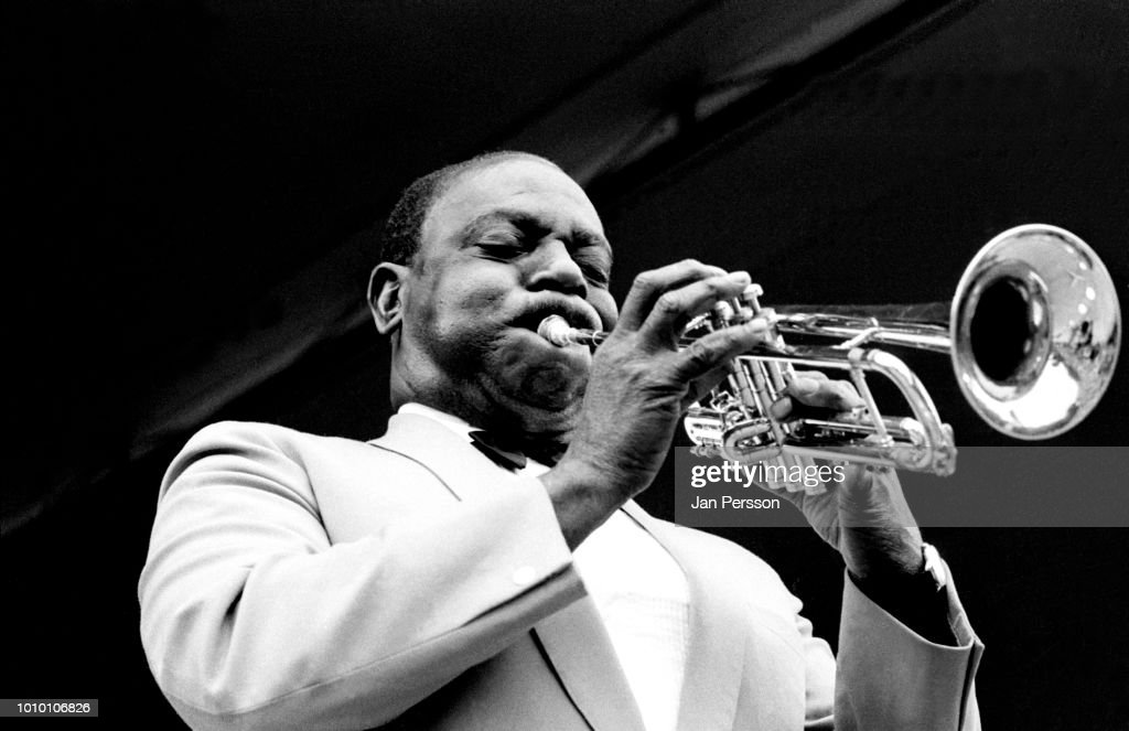 Antônio Carlos Brasileiro de Almeida Jobim, mais conhecido como Tom Jobim.