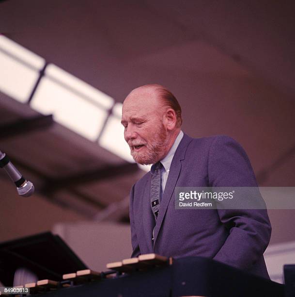 Red Norvo, foi um dos primeiros vibrafonistas do jazz, liderou um grupo ...