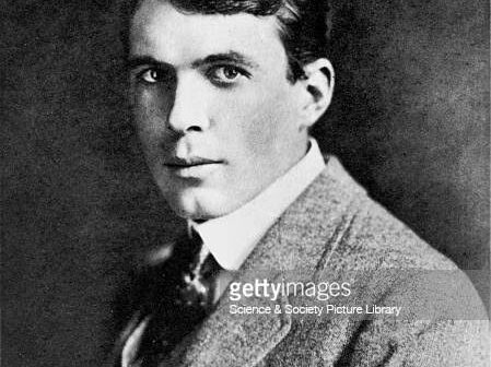 Sir William Lawrence Bragg, físico que com seu pai Sir William Bragg ...