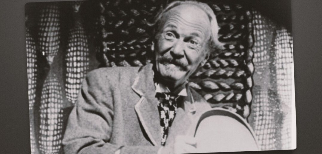 George Riddle, ator que interpretou o garimpeiro rabugento que se ...