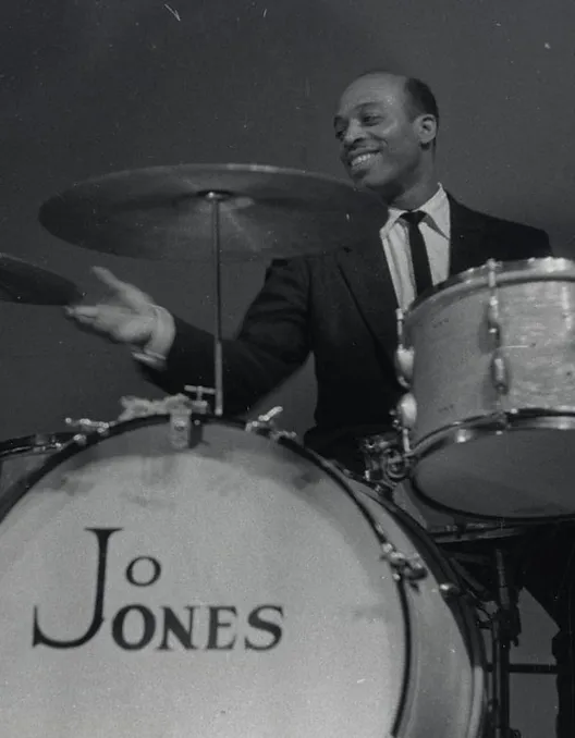 Jo Jones, baterista de jazz que trabalhou com os pianistas Teddy Wilson ...