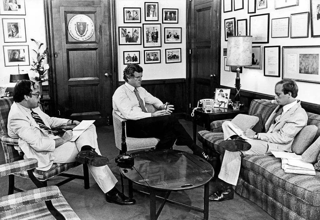 Adam Clymer, foi correspondente e editor que cobriu intrigas no ...