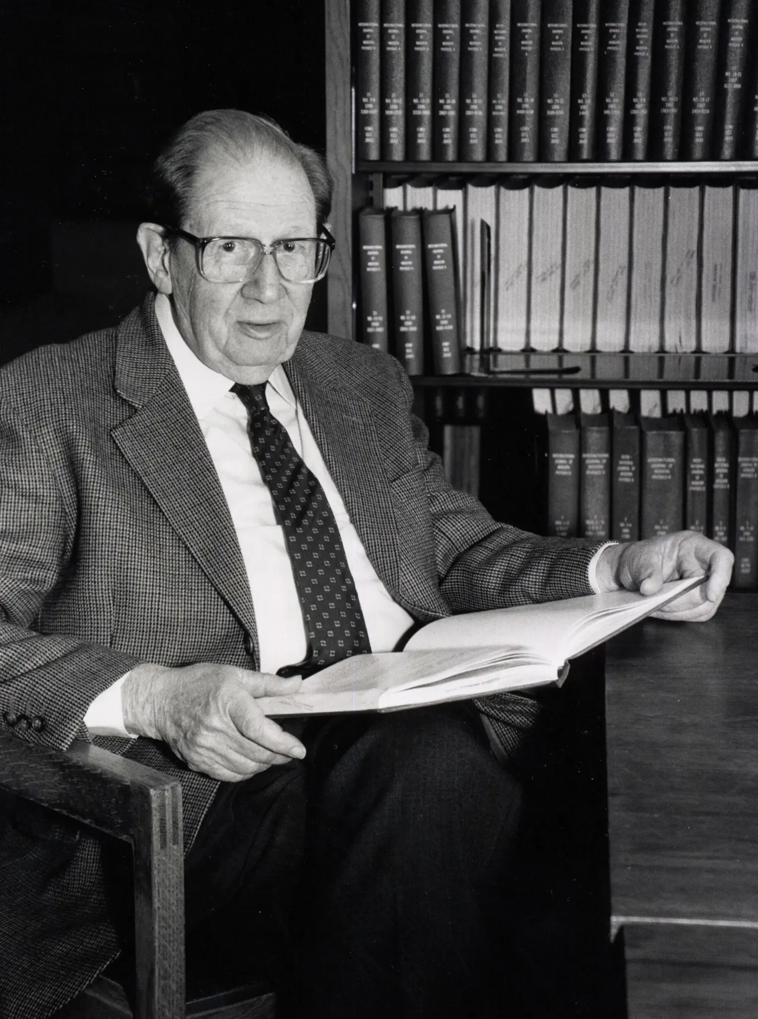 Carl Emil Schorske, foi professor e estudioso cuja coleção de ensaios ...