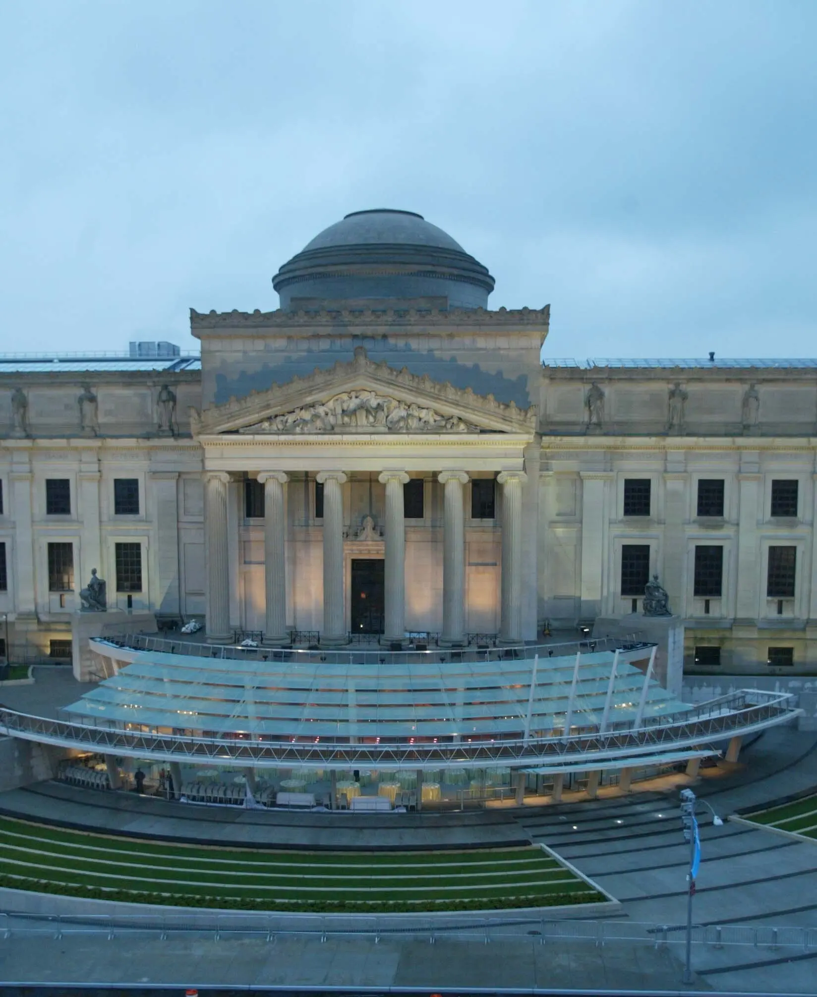 James Stewart Polshek, arquiteto que ao longo de uma carreira de quase ...