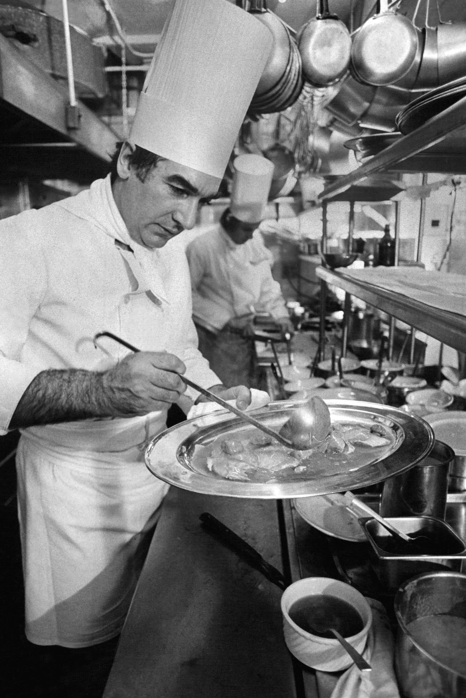 Alain Sailhac, foi um renomado chef francês que recebeu a classificação ...