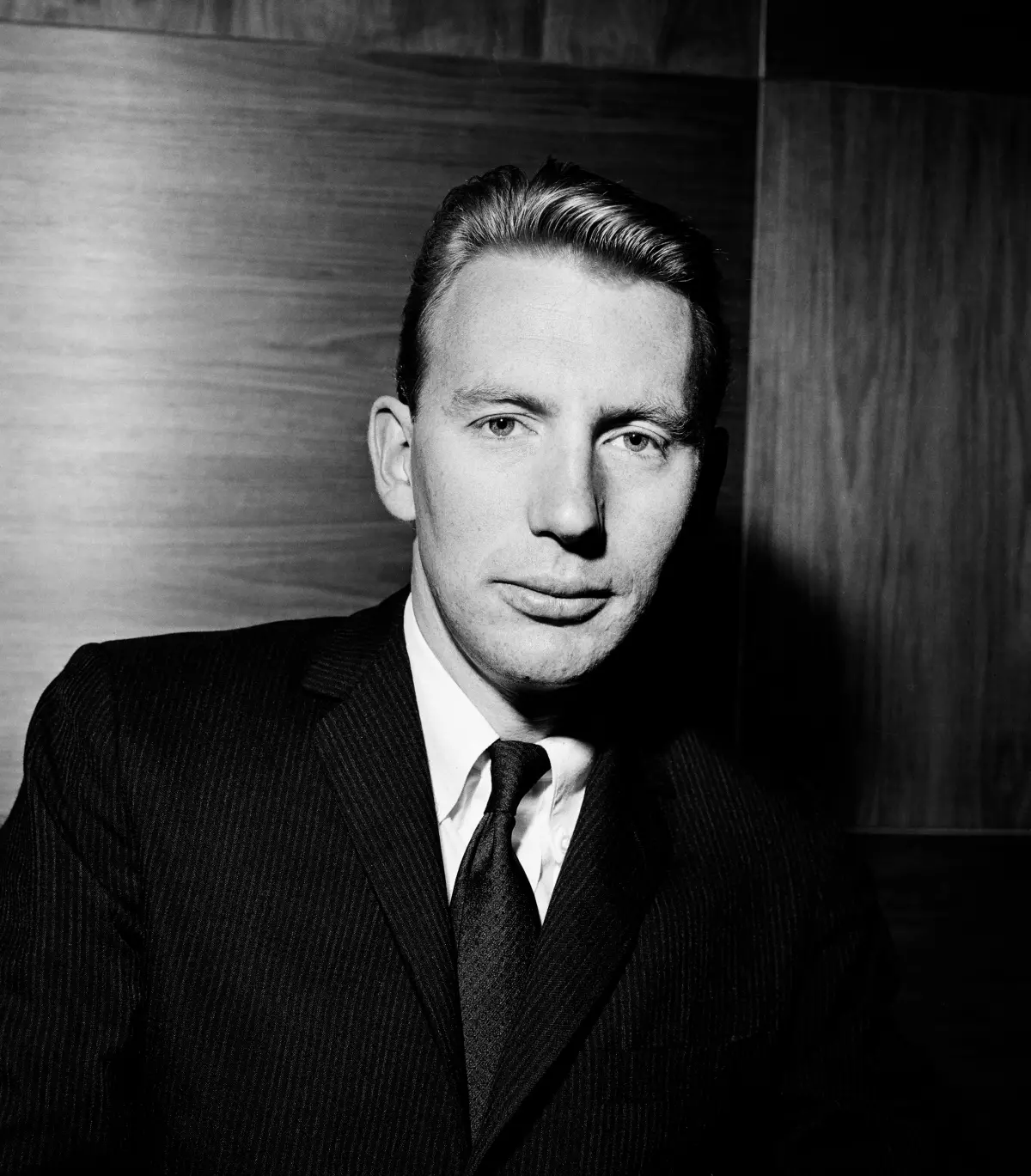 Robert MacNeil, foi um jornalista imponente cuja cobertura do escândalo ...