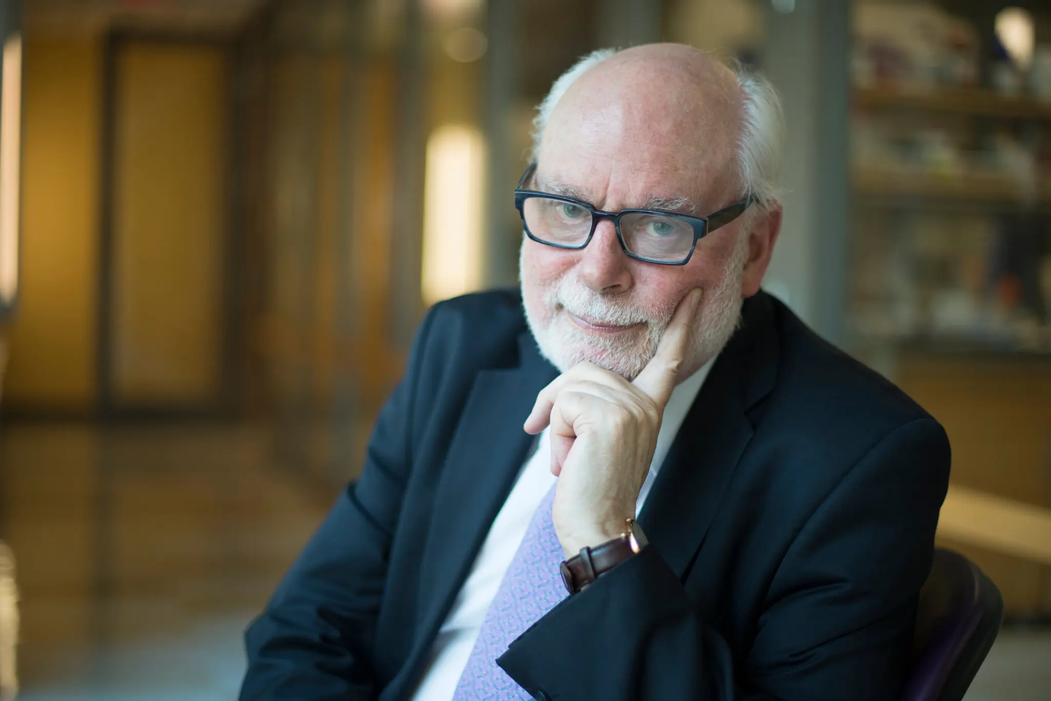 Fraser Stoddart, foi um cientista escocês que passou de brincar com ...